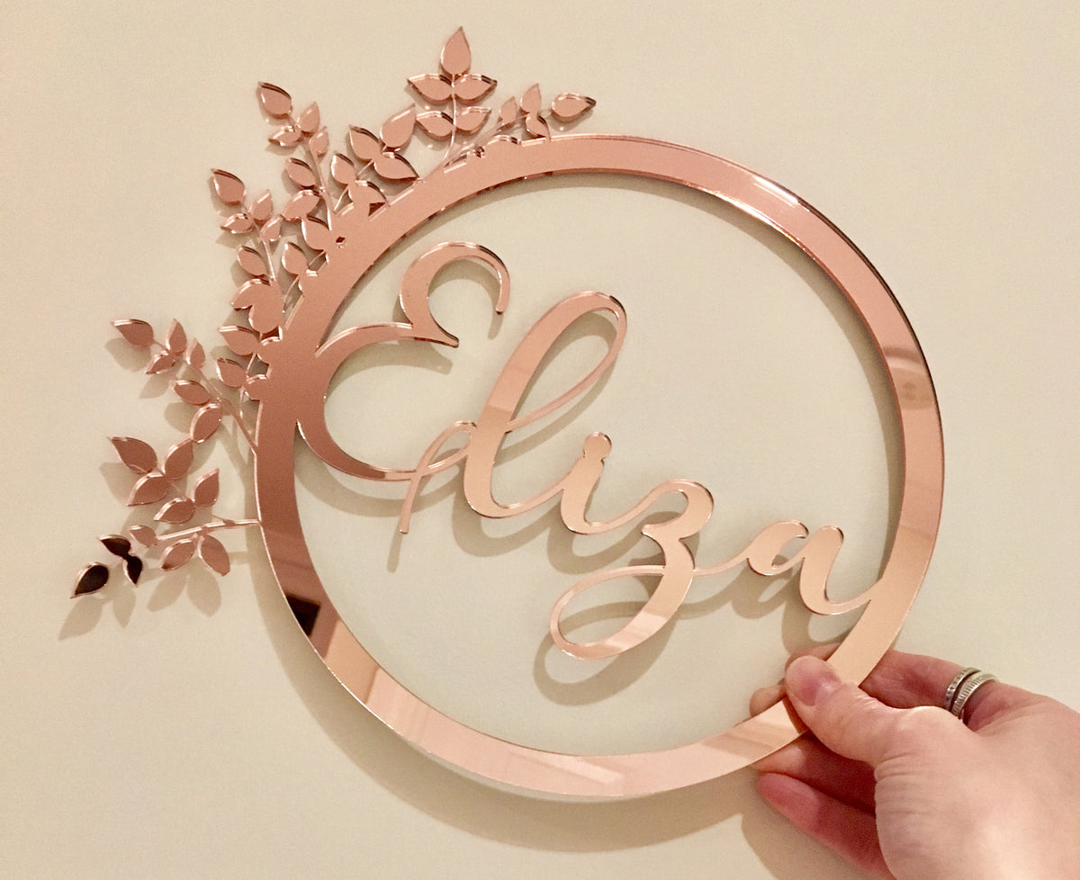 CIRCULAR NAME PLAQUE WITH LEAF DETAIL – Butterfly Kisses Wall Art & Decor